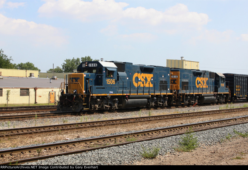 CSX 1506 & CSX 1510 (both ex-C&O)